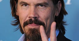 Josh Brolin signs on for "Hunchback of Notre Dame" - CBS News
