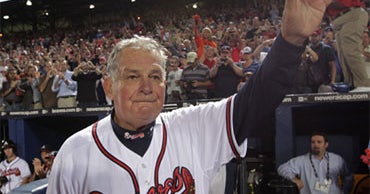 Bobby Cox Tearful as He's Sent into Retirement - CBS News