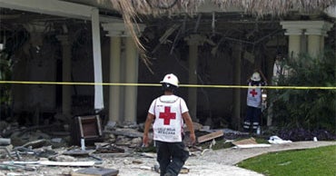 Mexico Hotel Blast Kills 7 People - CBS News