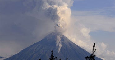 Villagers Evacuated as Ecuador Volcano Erupts - CBS News