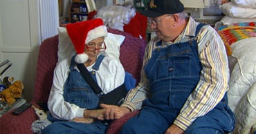 'Year-Round' Santa Hits Tough Times - CBS News