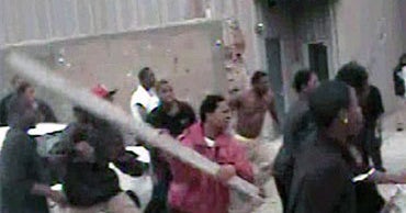 Derrion Albert videotaped fatal beating brings fourth jury conviction ...