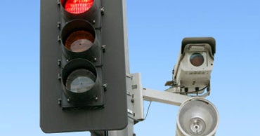 Red Light Cameras Saving Lives, Study Says - CBS News