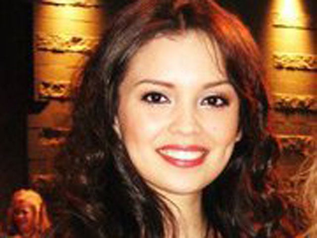 Texas teen beauty queen wins fight for crown