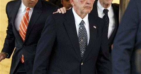 FBI Releases 3,600-page File On Late Ted Stevens - CBS News