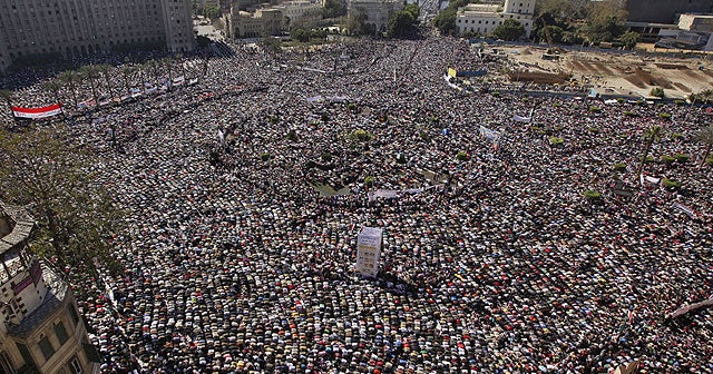 Victory Friday in Cairo's Tahrir Square - CBS News