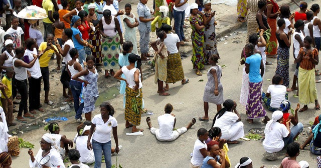 Army guns down female protesters in Ivory Coast - CBS News