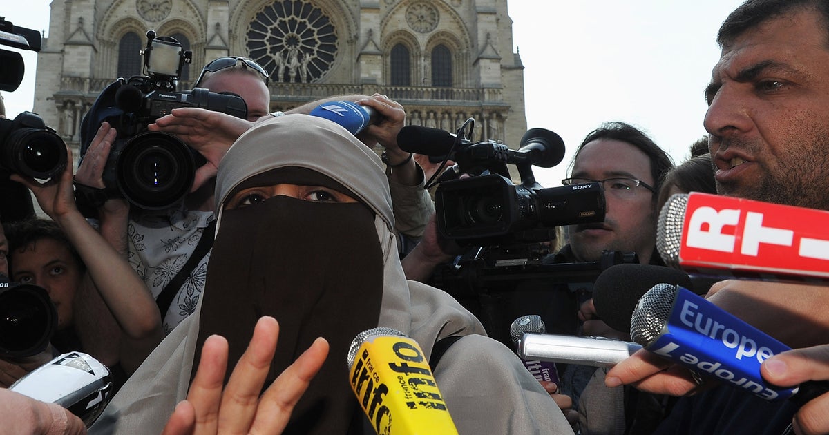 Defiance in France as veil ban takes effect - CBS News