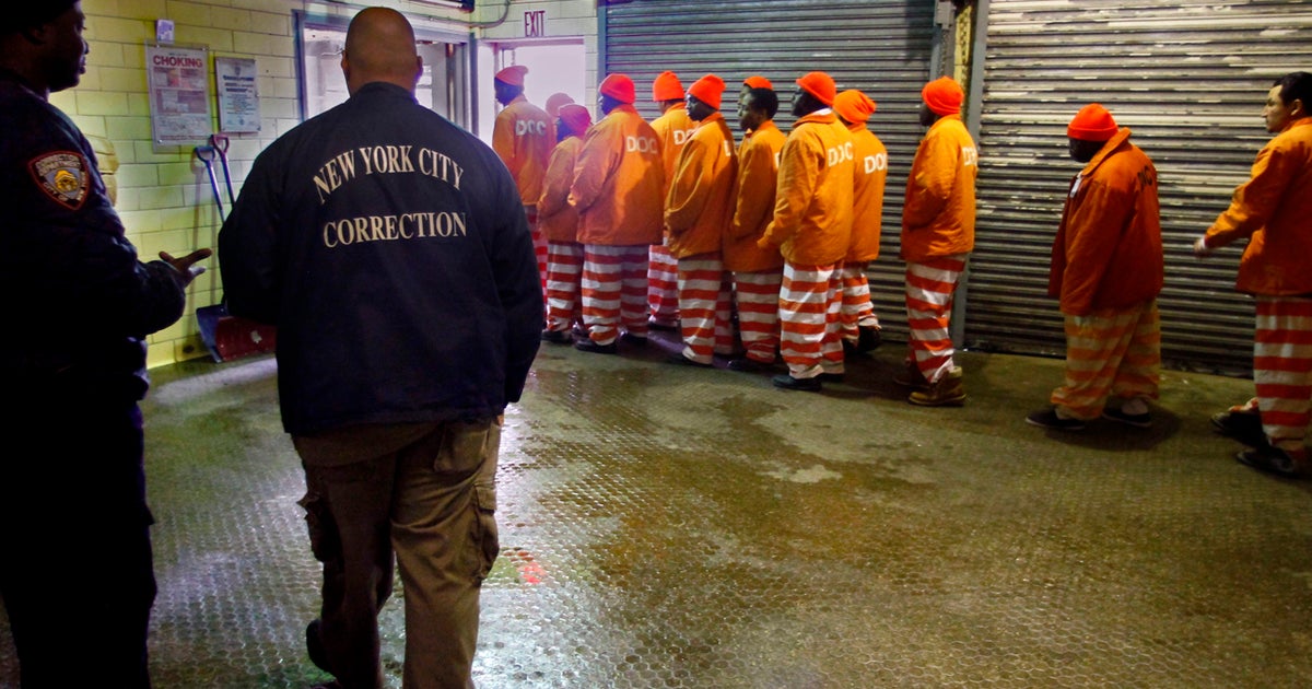 Study: 40% of ex-cons soon land back in jail - CBS News