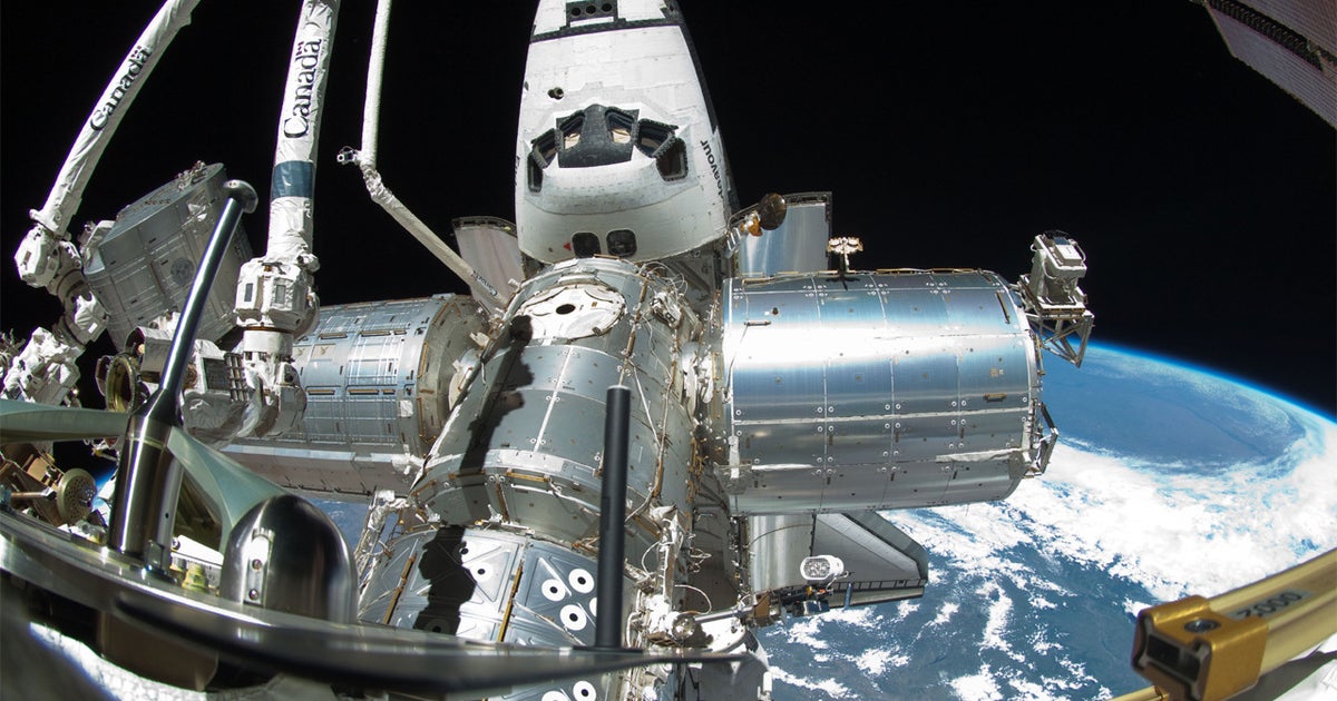 Crew prepares for Endeavour's final trip home - CBS News