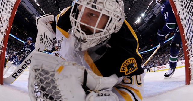 Boston Bruins goalie skips WH event in protest - CBS News