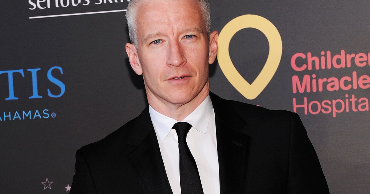 Anderson Cooper on his on-air giggle fit - CBS News