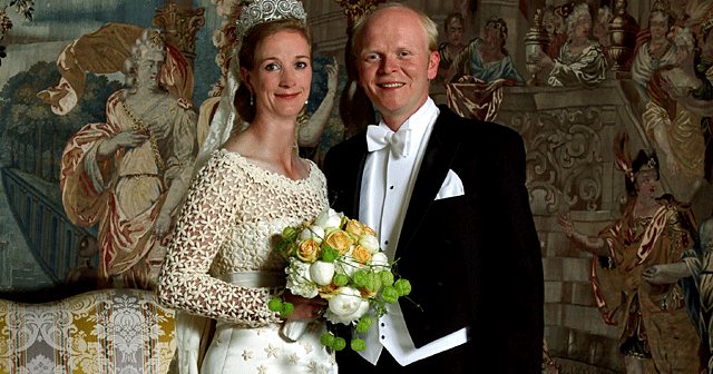 Another princess marries (Photos) in royal wedding season - CBS News