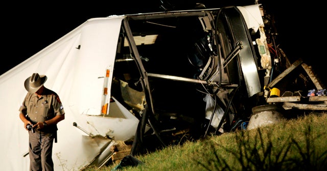 Report: U.S. bus deaths higher than feds say - CBS News