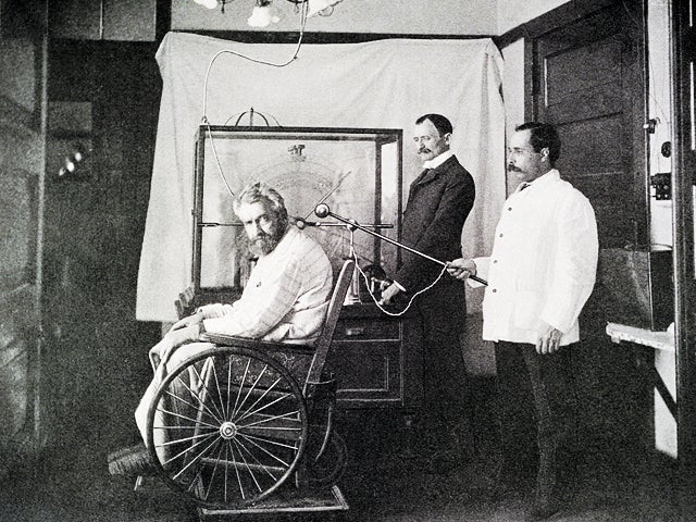 19th and 20th century psychiatry: 22 rare photos