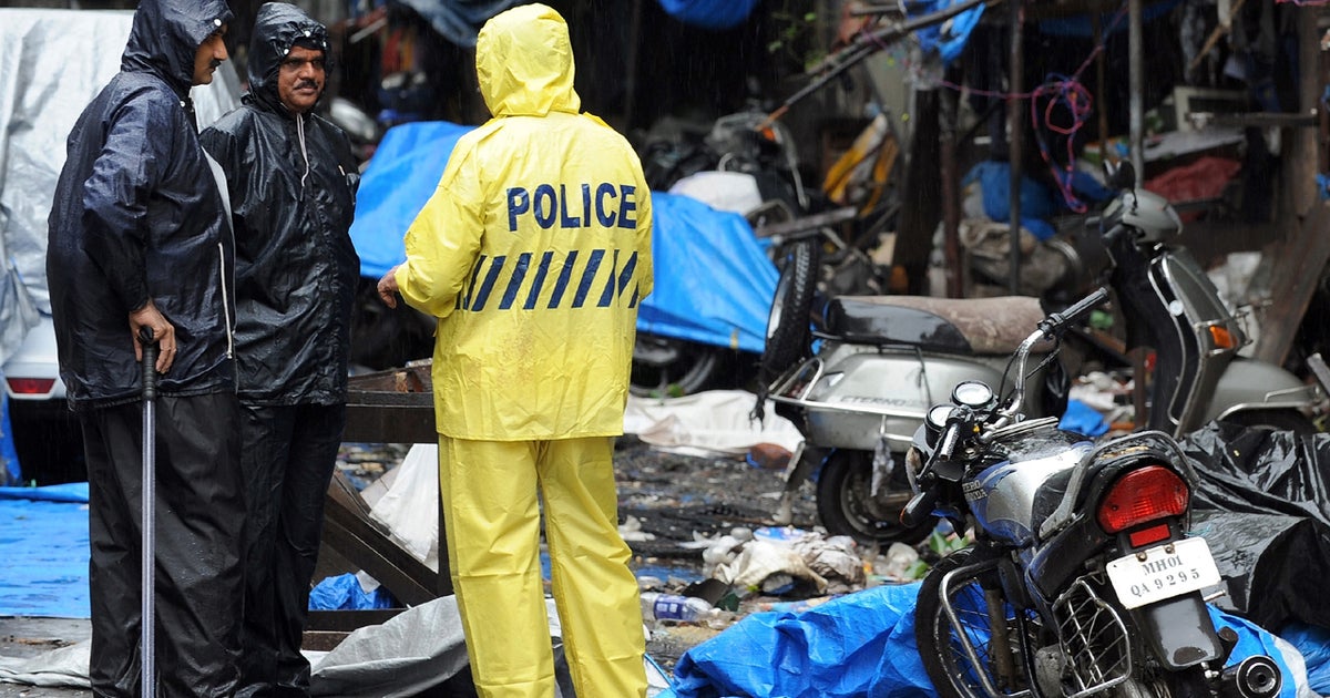India: No suspects in Mumbai attack, 17 dead - CBS News