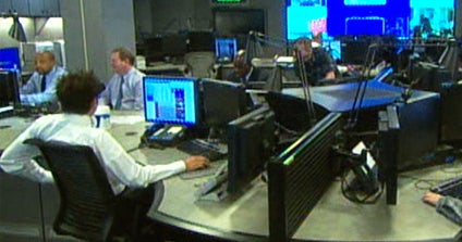 First look inside the military's cyber war room - CBS News