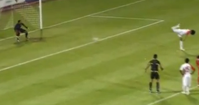 Watch: Goal scored on backwards penalty kick - CBS News