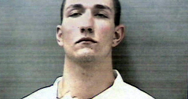 AWOL Fort Hood soldier indicted for bomb plot - CBS News