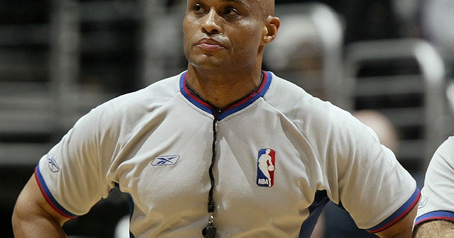 Referee commits suicide after wife found dead - CBS News