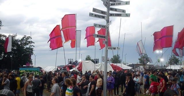 Pukkelpop videos: scenes from the deadly storm - CBS News