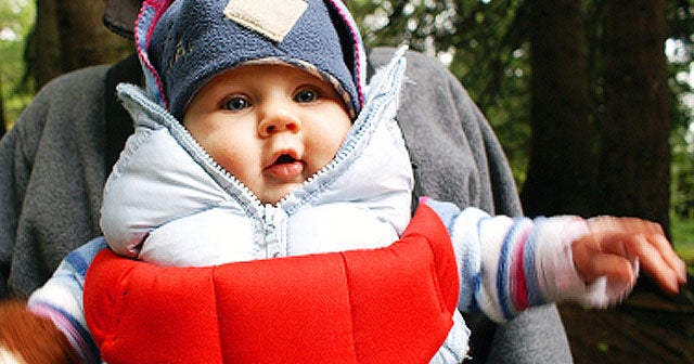 Forward-facing baby carriers called cruel: Why? - CBS News