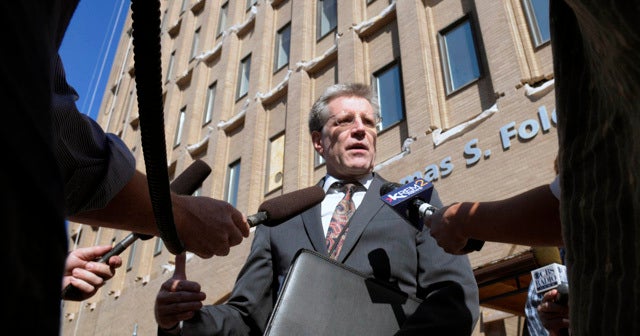 Wash. man pleads guilty to MLK Day parade bomb - CBS News