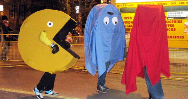 Tech or treat! 40 geeky Halloween costumes - CBS News