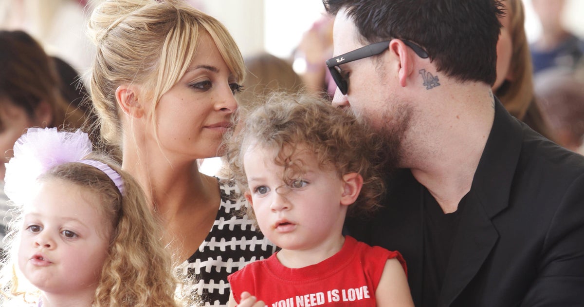 Nicole Richie takes her prince and princess to London for Rapunzel's ...