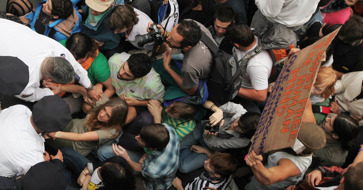 Ny Judge Lets Occupy Lawsuit Proceed Against Cops Cbs News