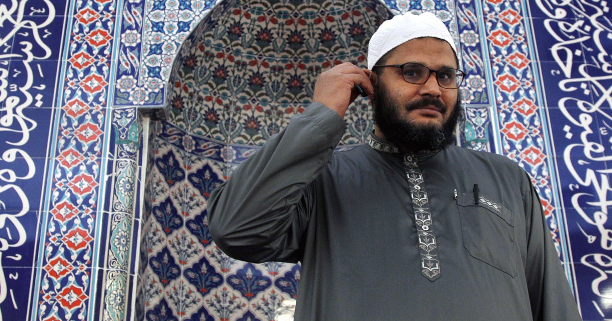 NYPD spied on Muslim anti-terror partners - CBS News