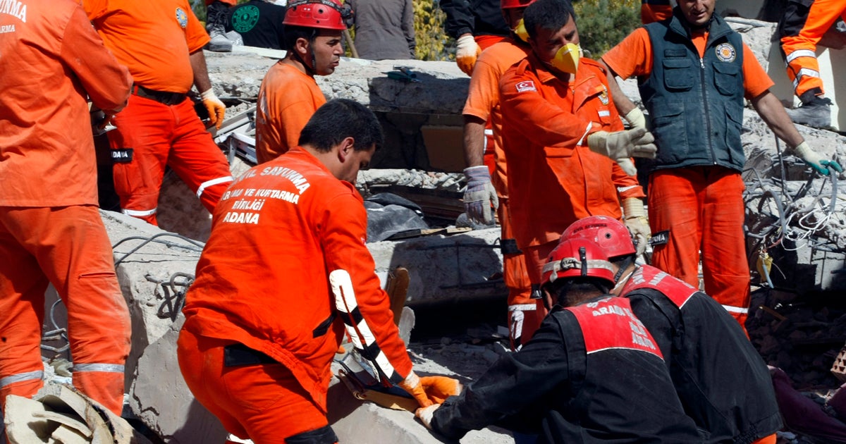 Rescuers pull 6 survivors from Turkey rubble - CBS News