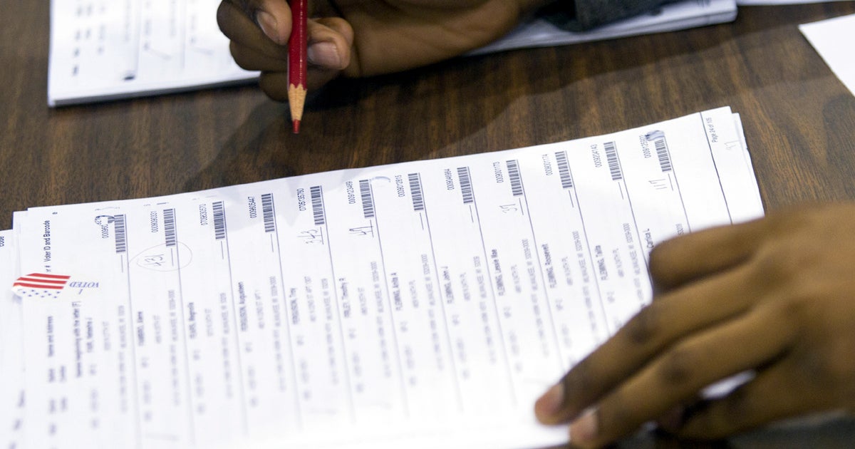 Typo leads to Conn. man's mistaken election - CBS News