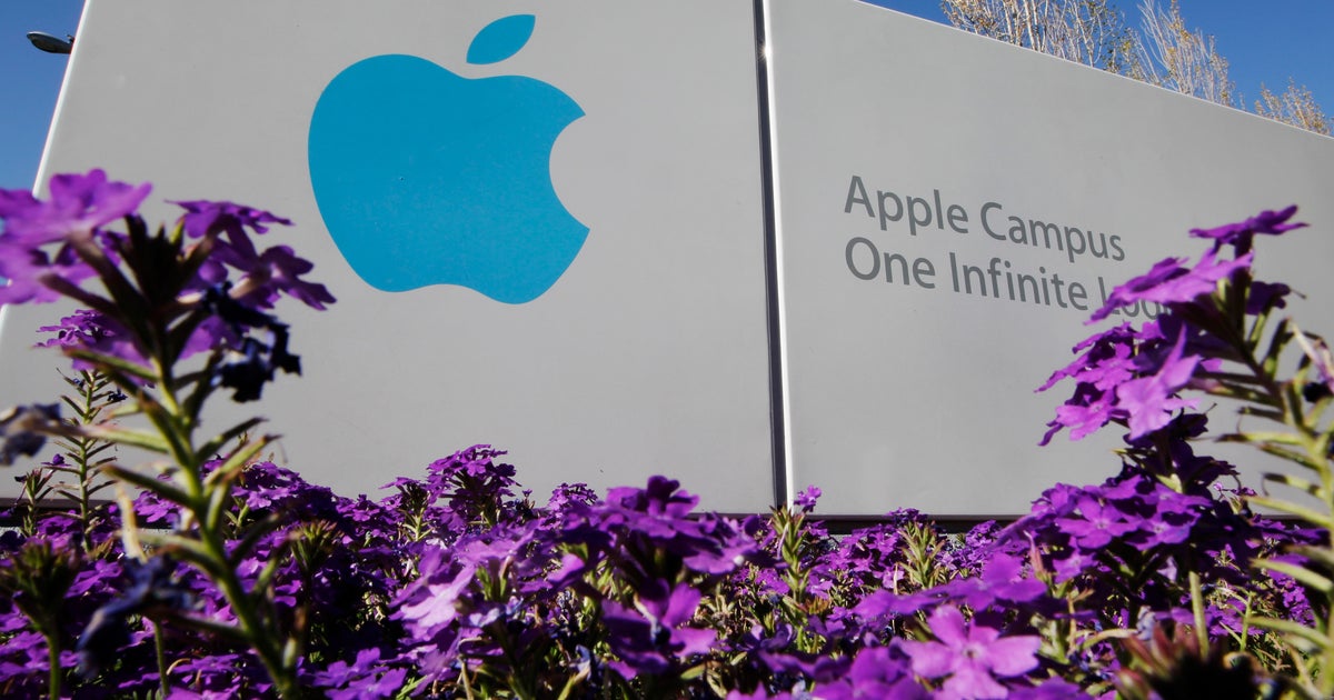 Apple names Arthur Levinson chairman - CBS News