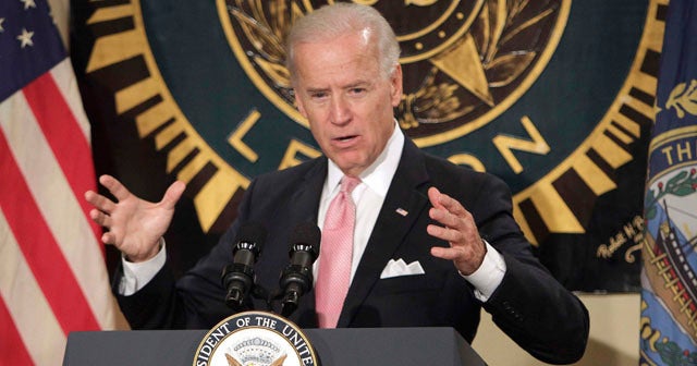 Joe Biden wishes tongue-in-cheek "good luck" to Rick Santorum at New ...