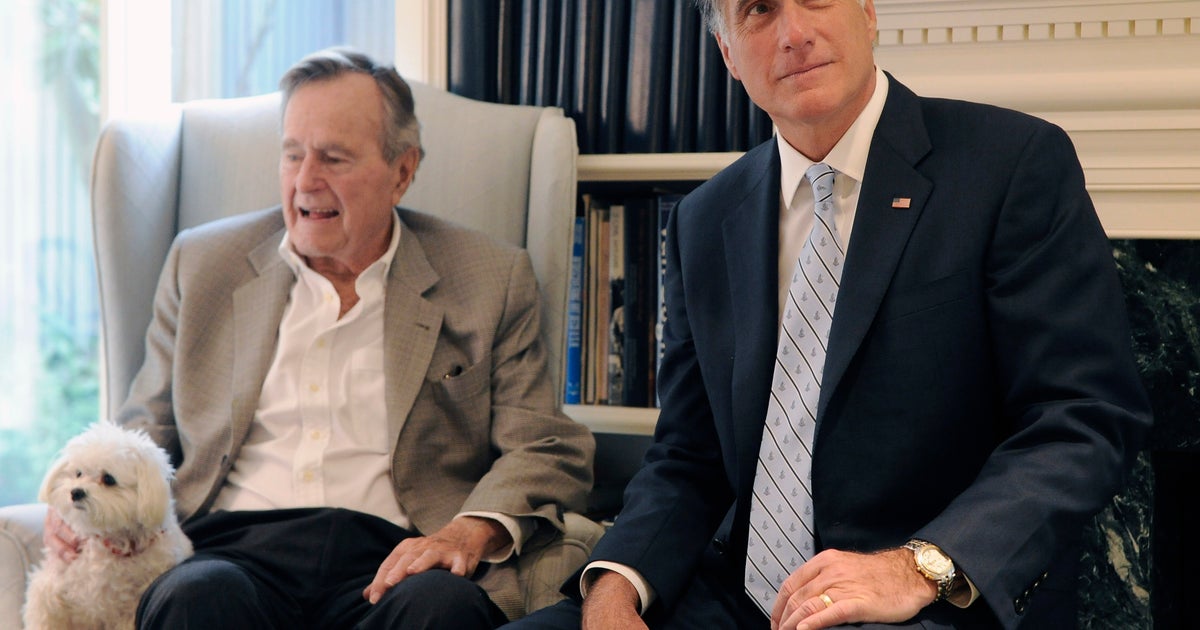 Mitt Romney and George H.W. Bush enjoy "a visit between friends" - CBS News