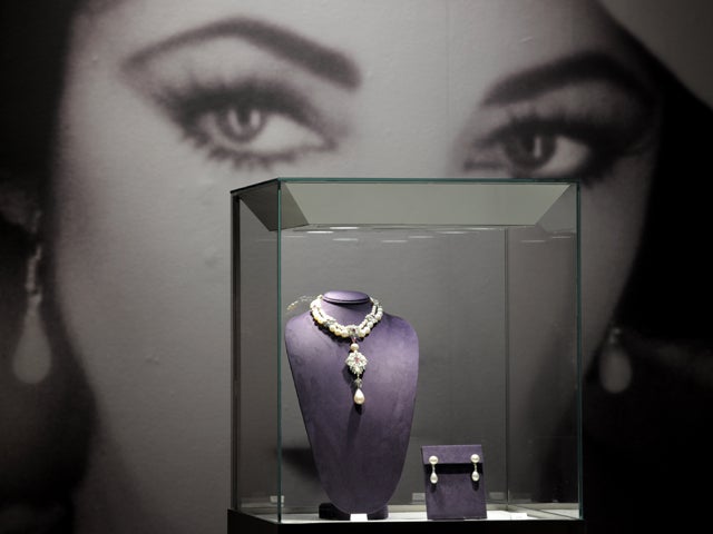Elizabeth Taylor collection sold