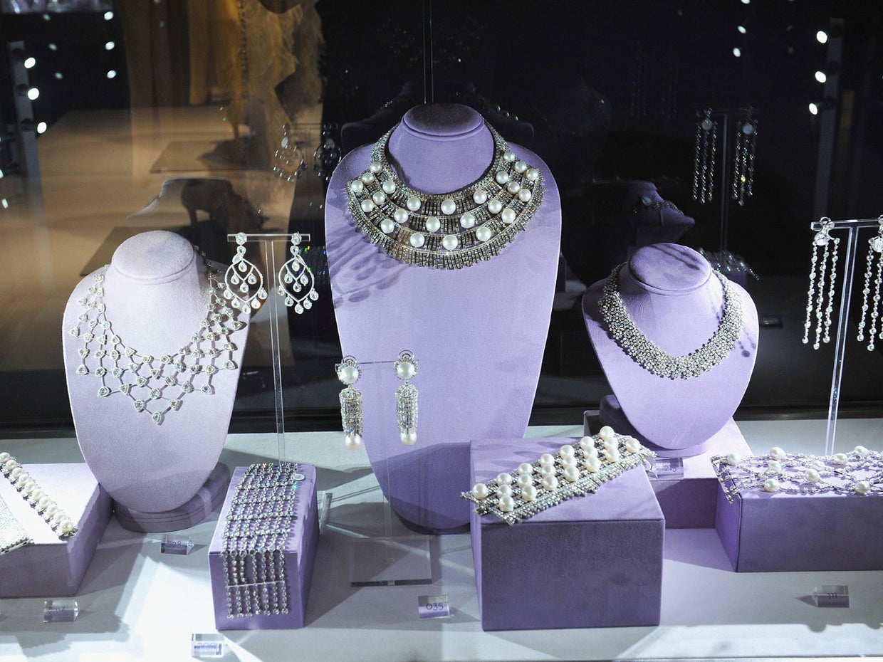 Elizabeth Taylor collection sold