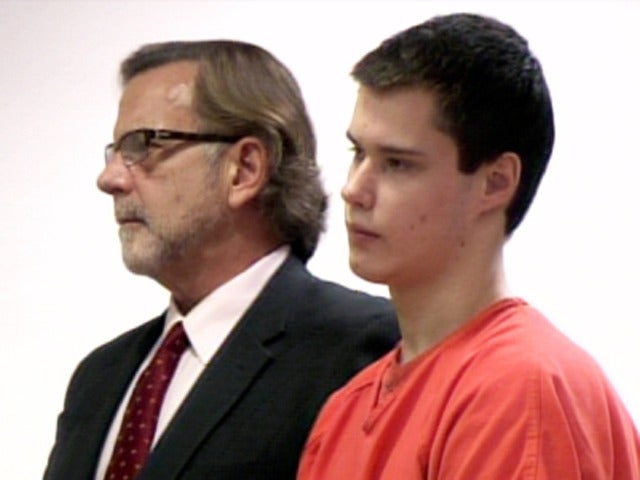 "Barefoot Bandit" Colton Harris-Moore pleads guilty to state theft and ...