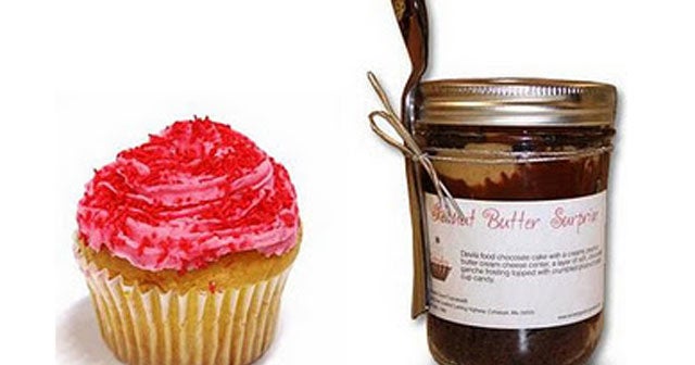 TSA confiscates cupcake, blogs about it - CBS News