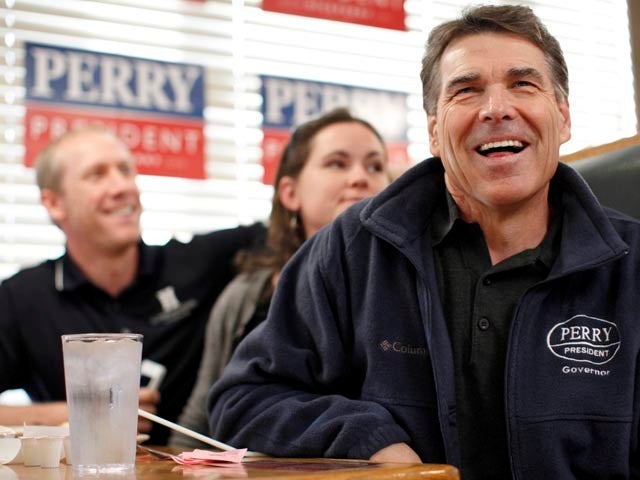 Rick Perry compares himself to Moses - CBS News