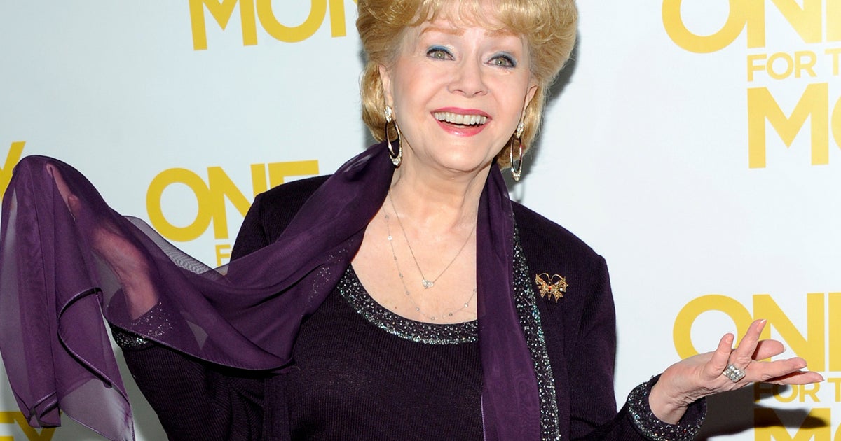 Debbie Reynolds penning a new memoir, "Unsinkable" - CBS News