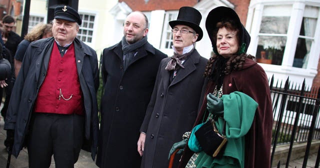 U.K. celebrates Charles Dickens' 200th birthday - CBS News