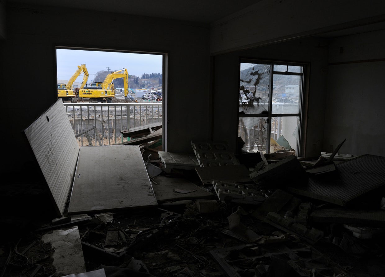 Japan marks disaster's 1st anniversary