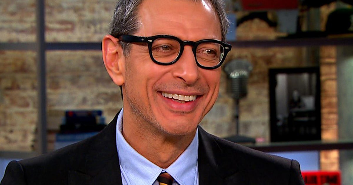 Jeff Goldblum brings his quirky style to Broadway - CBS News