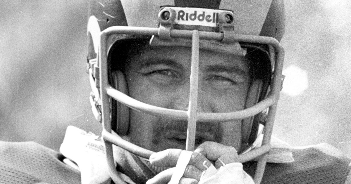 Rich Saul, six-time Pro Bowl center, dead at 64 - CBS News