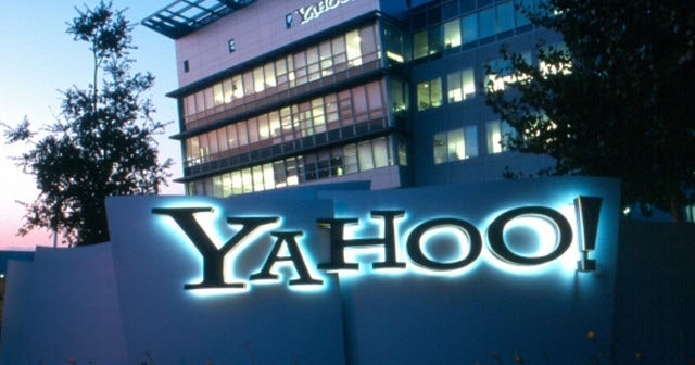 Yahoo board to review CEO's resume "error" - CBS News