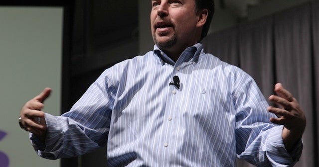 Should Yahoo fire CEO Scott Thompson? - CBS News