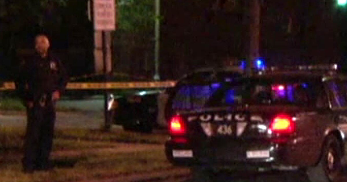 Stabbed woman kills girl with car in Cleveland - CBS News