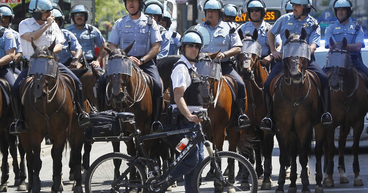 3 face terror charges after Chicago apt. raid - CBS News